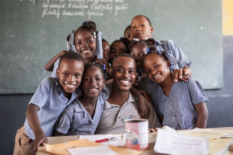 DEROLY 3 - AyiboPost