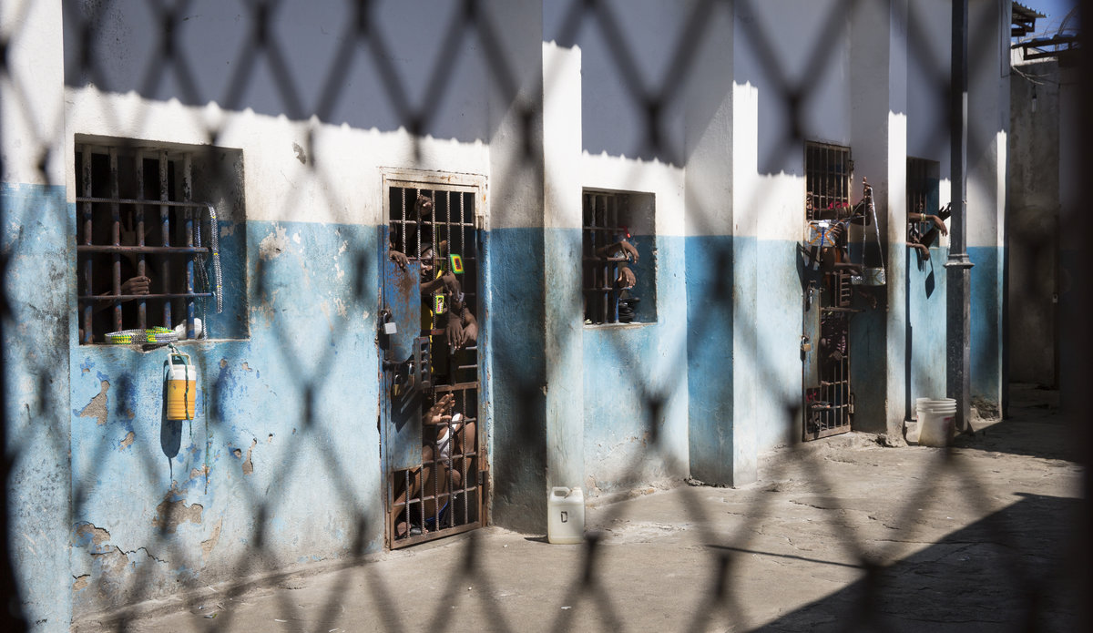 a_crowded_prison_cell - AyiboPost