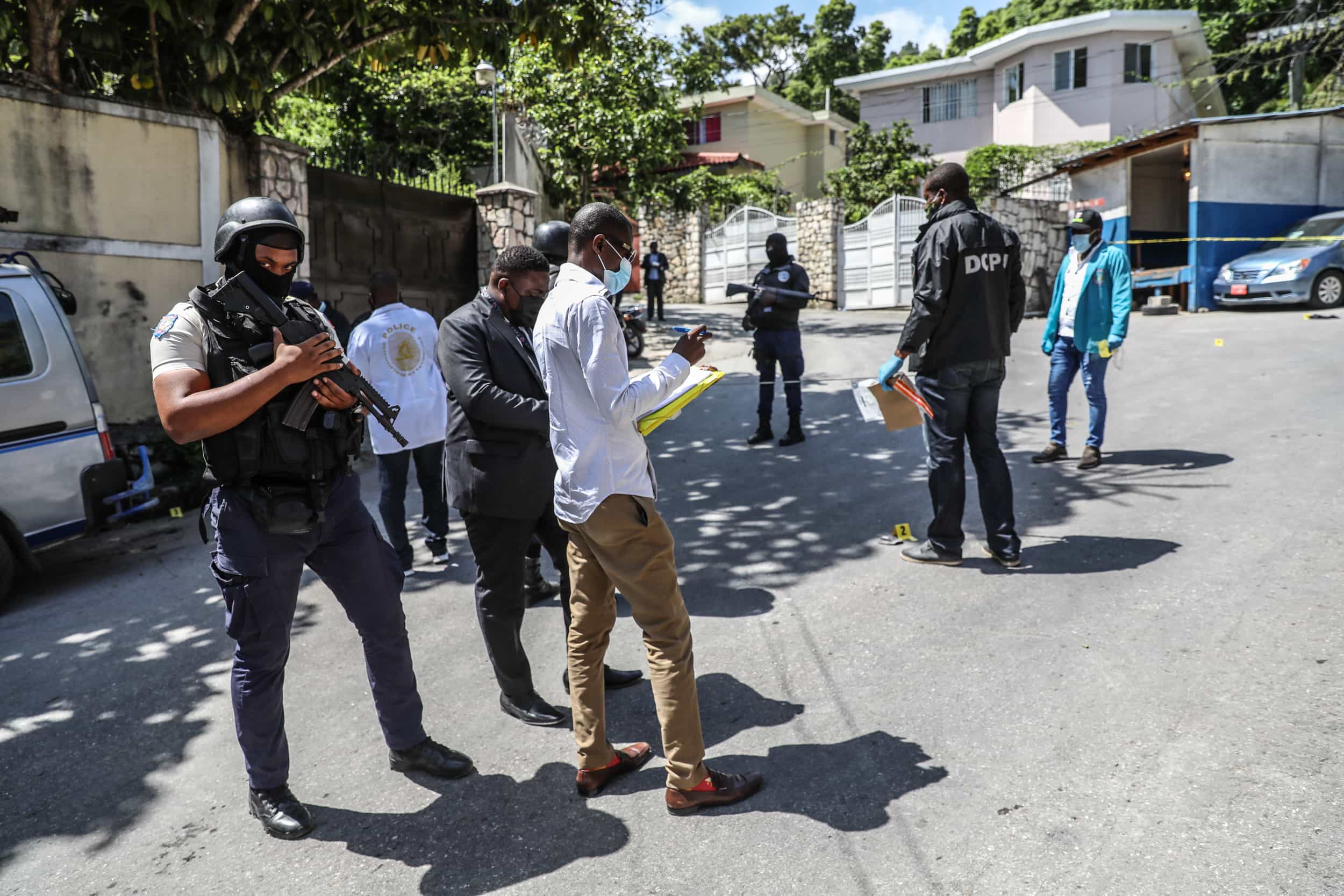 2r6a3779 - AyiboPost