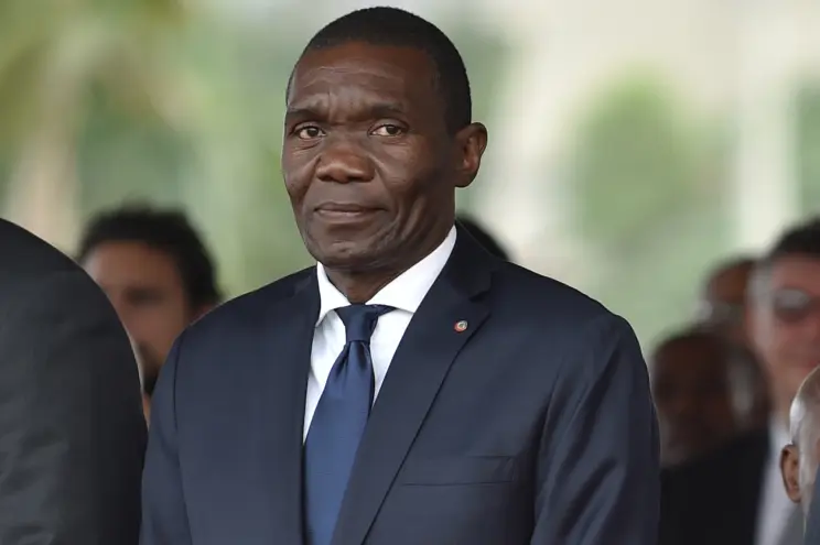 La majorité des sénateurs refuse d’abandonner Joseph Lambert - AyiboPost