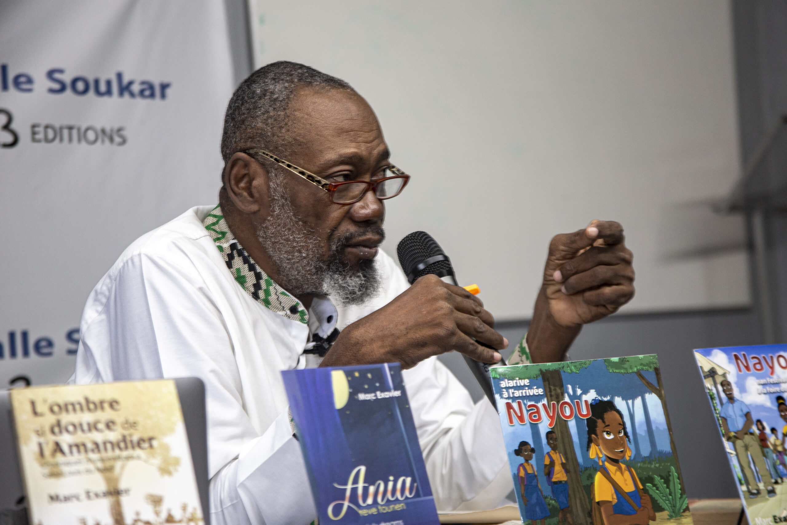 «La lecture comme l’amour», le prochain livre de Marc Exavier. Voici un ...